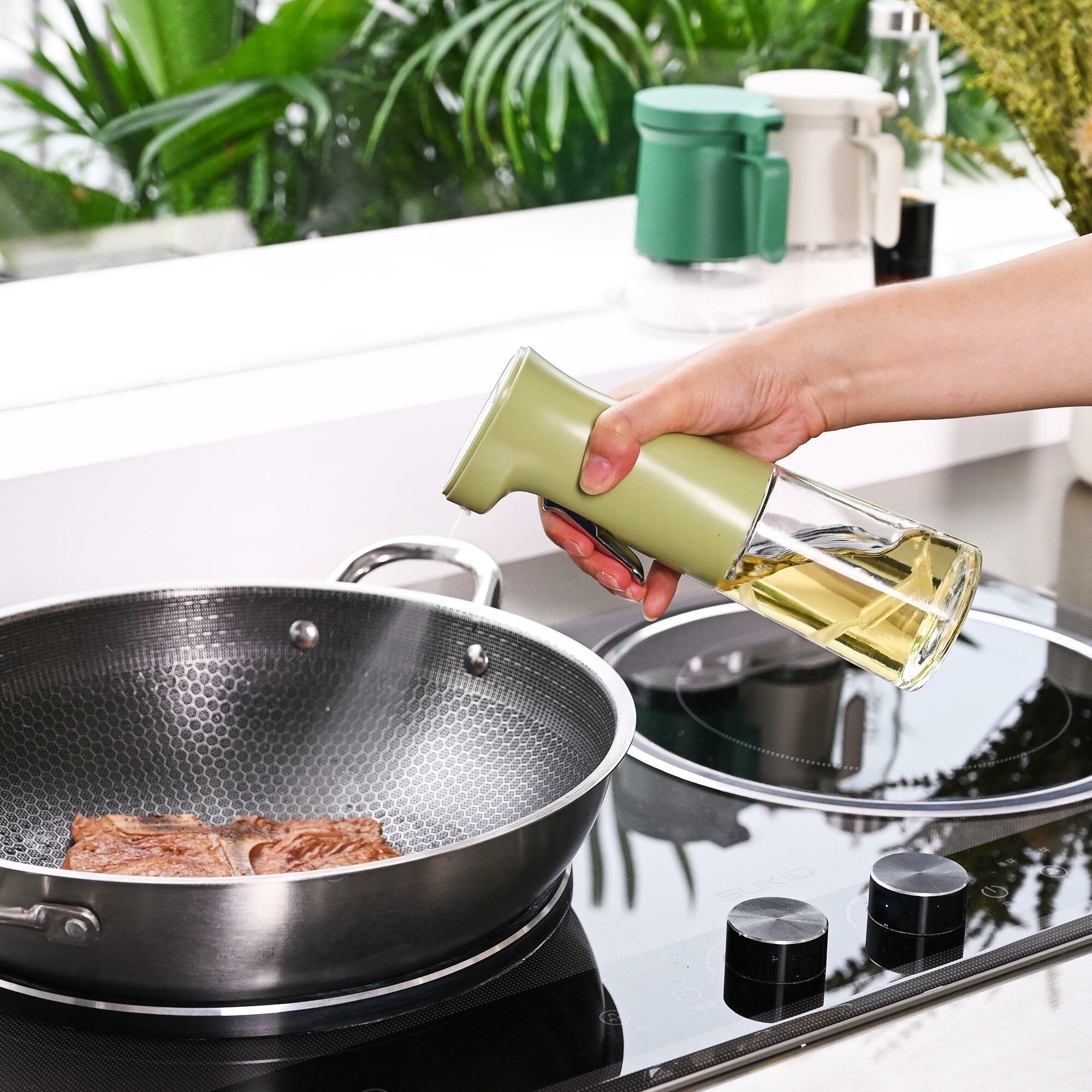 Glass Oil Sprayer Continuous Spray with Portion Control, 240ml/8oz - STORA