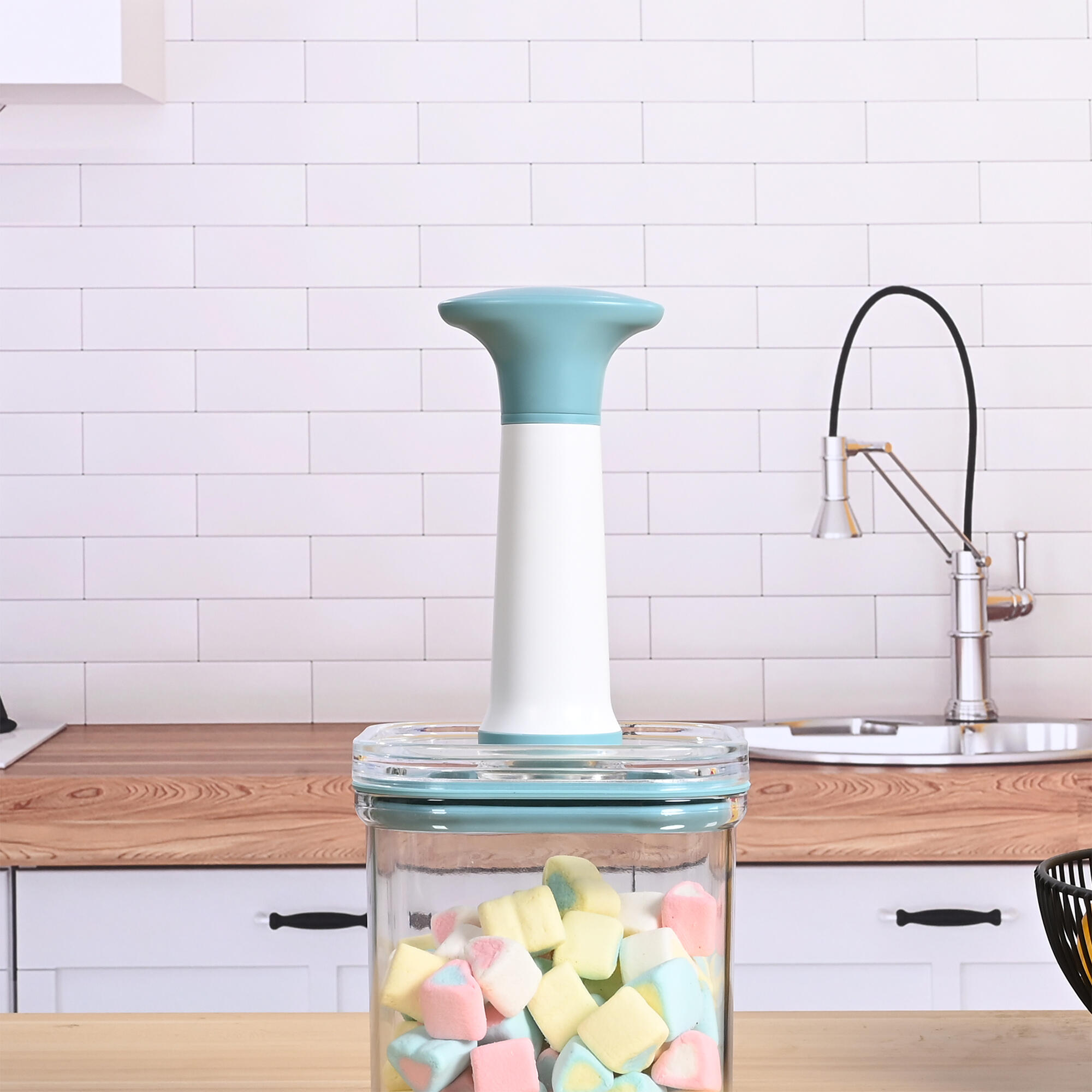 Kitchen Handheld Manual Vacuum Sealer Pump for Vacuum Food Containers ...